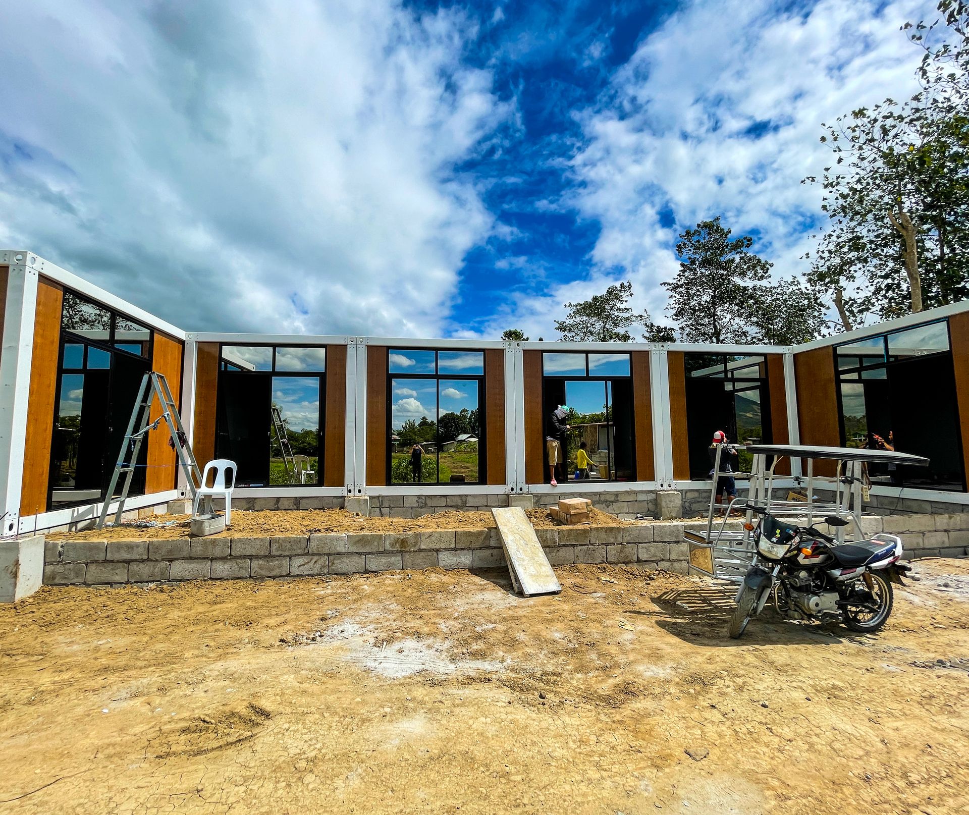 Glass Prefab House | Modern & Energy-Efficient Homes