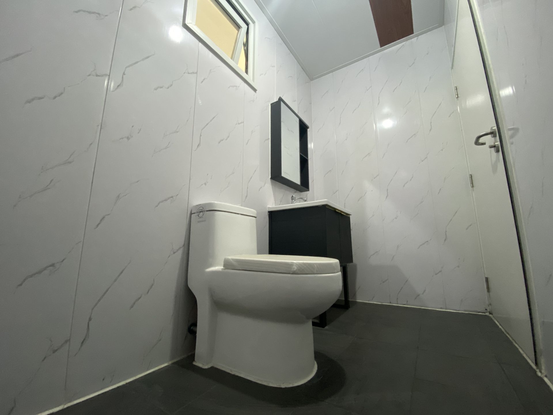 Comfort-Room | ZhongJian Prefab Container House Philippines